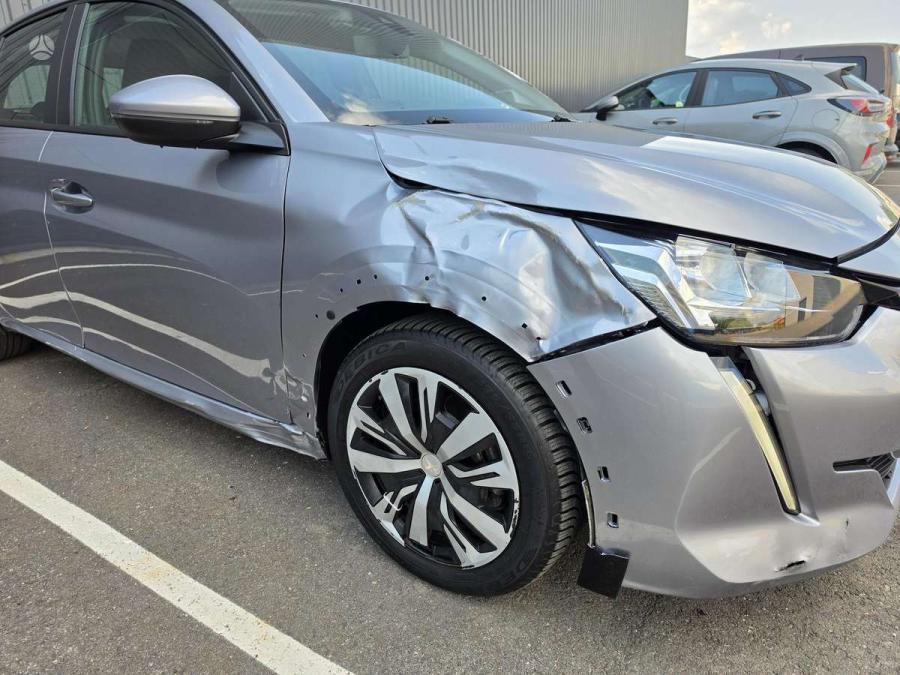 Pelēks Peugeot 208 2021 Kauņa, ar dzinēja tilpumu 0.00 L un nobraukumu 81 tūkst. km par 4600 €, foto 9 vietnē AUTOMOTO.COM.LV