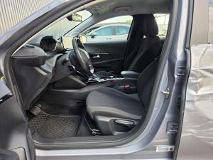 Pelēks Peugeot 208 2021 Kauņa, ar dzinēja tilpumu 0.00 L un nobraukumu 81 tūkst. km par 4600 €, foto 20 vietnē AUTOMOTO.COM.LV