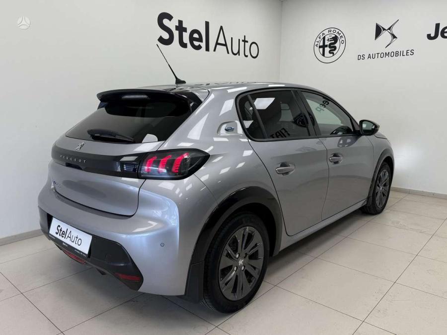Grey Peugeot 208 2021 in Vilnius, with an engine capacity of 0.00 L and mileage of 72 thousand km for 11490 €, photo 6 on AUTOMOTO.COM.LV