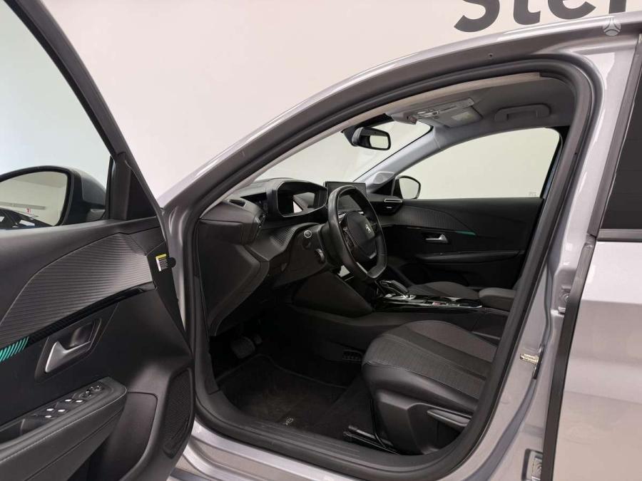 Grey Peugeot 208 2021 in Vilnius, with an engine capacity of 0.00 L and mileage of 72 thousand km for 11490 €, photo 11 on AUTOMOTO.COM.LV