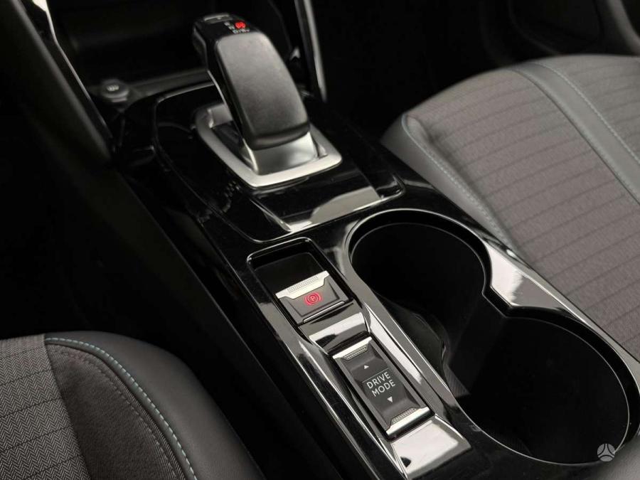 Grey Peugeot 208 2021 in Vilnius, with an engine capacity of 0.00 L and mileage of 72 thousand km for 11490 €, photo 18 on AUTOMOTO.COM.LV