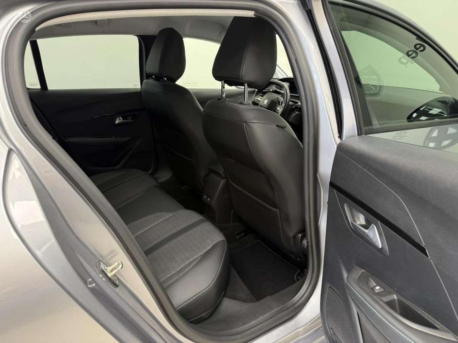 Grey Peugeot 208 2021 in Vilnius, with an engine capacity of 0.00 L and mileage of 72 thousand km for 11490 €, photo 27 on AUTOMOTO.COM.LV