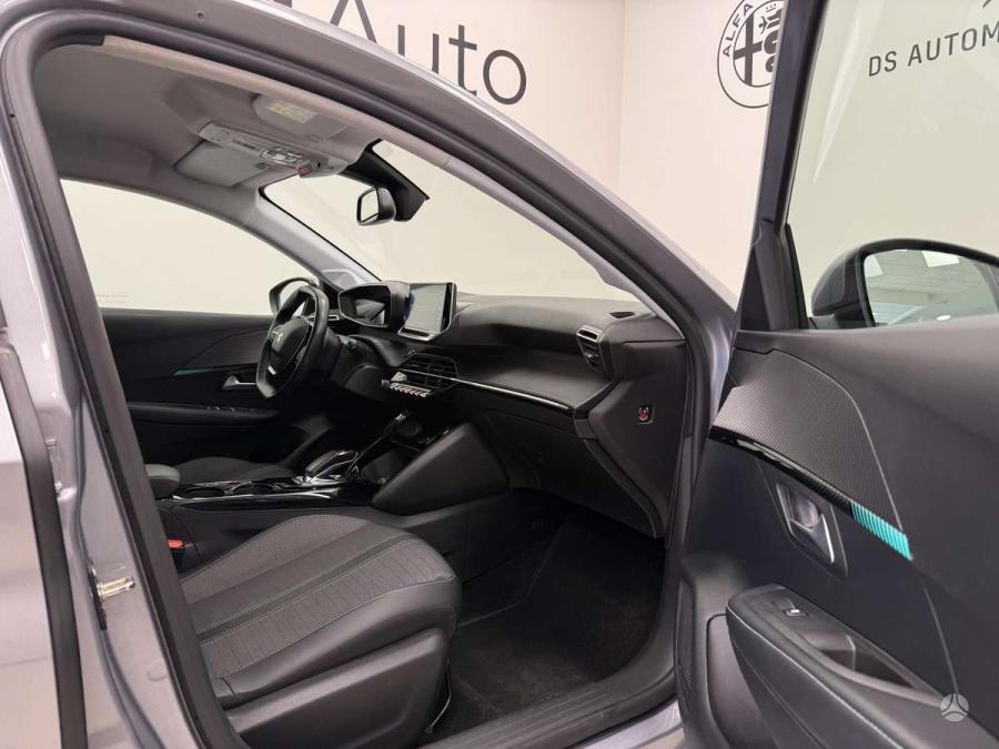 Pelēks Peugeot 208 2021 Viļņa, ar dzinēja tilpumu 0.00 L un nobraukumu 72 tūkst. km par 11490 €, foto 24 vietnē AUTOMOTO.COM.LV