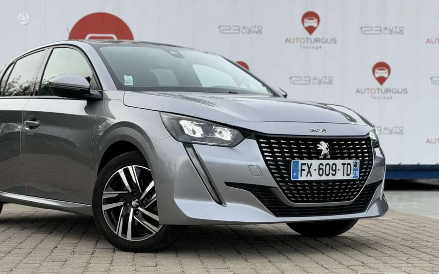 Grey Peugeot 208 2021 in Taurage, with an engine capacity of 1.20 L and mileage of 123 thousand km for 8800 €, photo 13 on AUTOMOTO.COM.LV