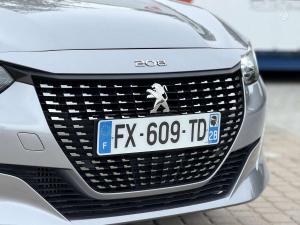 Grey Peugeot 208 2021 in Taurage, with an engine capacity of 1.20 L and mileage of 123 thousand km for 8800 €, photo 14 on AUTOMOTO.COM.LV