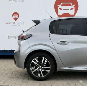 Grey Peugeot 208 2021 in Taurage, with an engine capacity of 1.20 L and mileage of 123 thousand km for 8800 €, photo 16 on AUTOMOTO.COM.LV