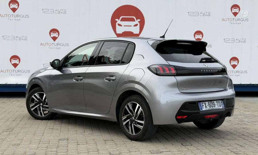 Grey Peugeot 208 2021 in Taurage, with an engine capacity of 1.20 L and mileage of 123 thousand km for 8800 €, photo 21 on AUTOMOTO.COM.LV