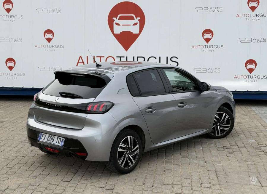 Grey Peugeot 208 2021 in Taurage, with an engine capacity of 1.20 L and mileage of 123 thousand km for 8800 €, photo 29 on AUTOMOTO.COM.LV