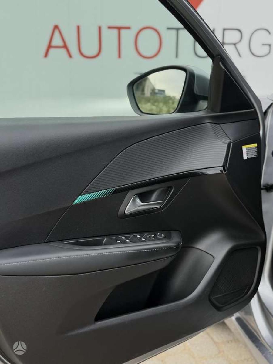 Grey Peugeot 208 2021 in Taurage, with an engine capacity of 1.20 L and mileage of 123 thousand km for 8800 €, photo 33 on AUTOMOTO.COM.LV