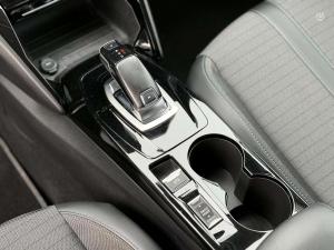 Grey Peugeot 208 2021 in Taurage, with an engine capacity of 1.20 L and mileage of 123 thousand km for 8800 €, photo 52 on AUTOMOTO.COM.LV