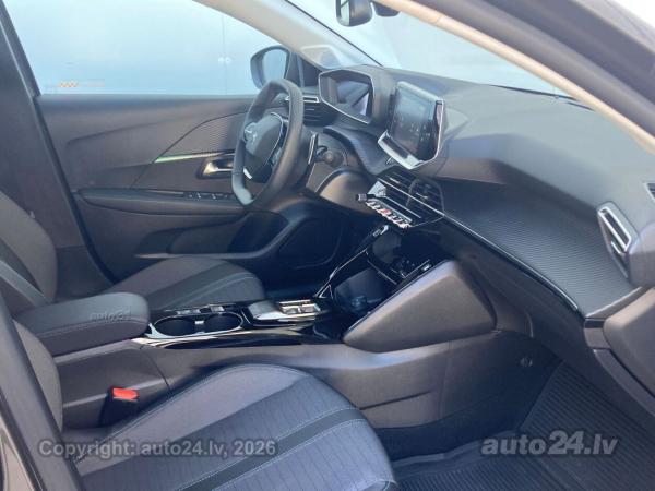 Pelēks Peugeot 208 2022 Tallina, ar dzinēja tilpumu 1.20 L un nobraukumu 38 tūkst. km par 14495 €, foto 6 vietnē AUTOMOTO.COM.LV