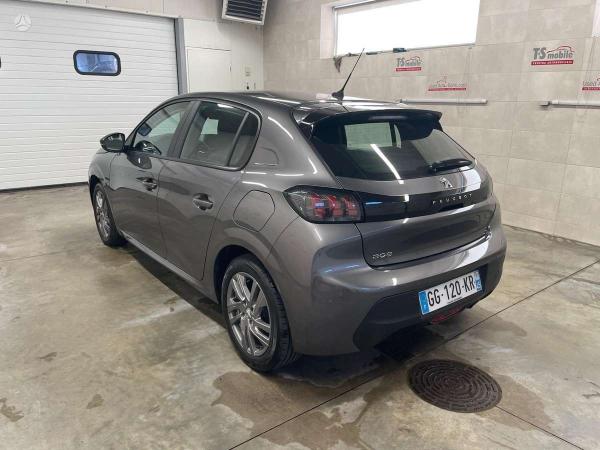 Grey Peugeot 208 2022 in Marijampole, with an engine capacity of 1.20 L and mileage of 144 thousand km for 7986 €, photo 4 on AUTOMOTO.COM.LV