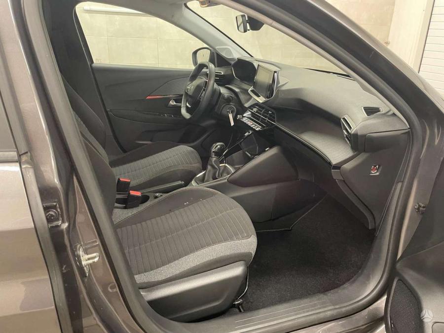 Pelēks Peugeot 208 2022 Marijampole, ar dzinēja tilpumu 1.20 L un nobraukumu 144 tūkst. km par 7986 €, foto 10 vietnē AUTOMOTO.COM.LV