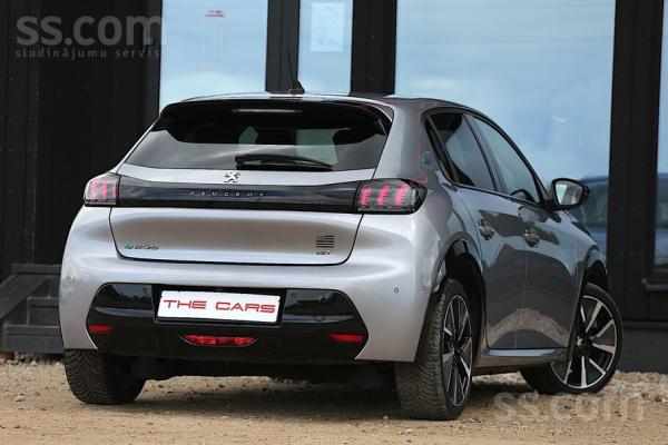 Grey Peugeot 208 2022 in Tukums, with an engine capacity of 1.20 L and mileage of 124 thousand km for 17790 €, photo 2 on AUTOMOTO.COM.LV
