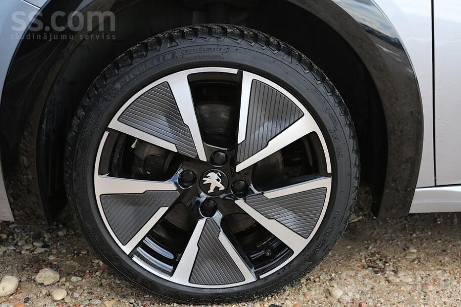 Pelēks Peugeot 208 2022 Tukums, ar dzinēja tilpumu 1.20 L un nobraukumu 124 tūkst. km par 17790 €, foto 33 vietnē AUTOMOTO.COM.LV