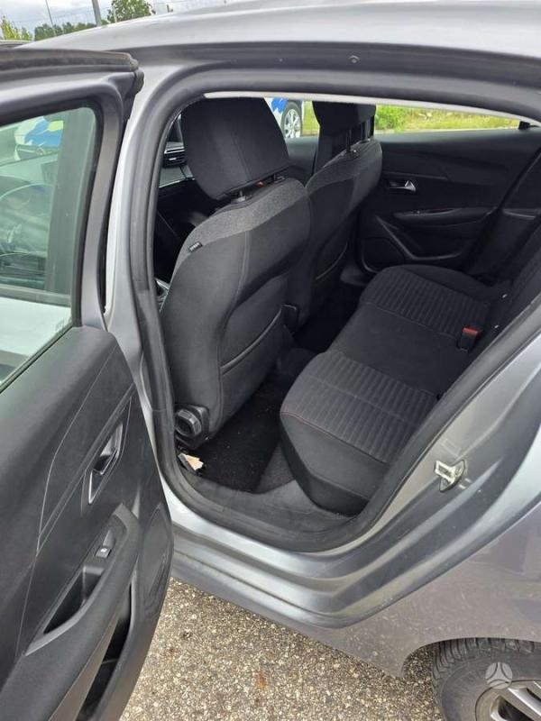 Grey Peugeot 208 2022 in Vilnius, with an engine capacity of 1.20 L and mileage of 190 thousand km for 7700 €, photo 8 on AUTOMOTO.COM.LV