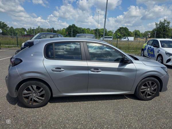 Grey Peugeot 208 2022 in Vilnius, with an engine capacity of 1.20 L and mileage of 111 thousand km for 8200 €, photo 2 on AUTOMOTO.COM.LV