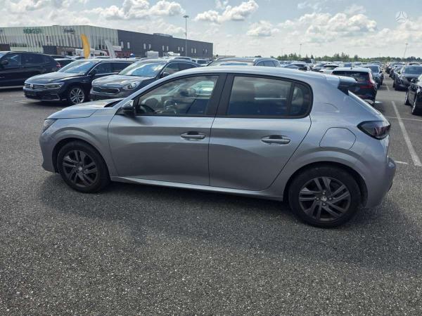Grey Peugeot 208 2022 in Vilnius, with an engine capacity of 1.20 L and mileage of 111 thousand km for 8200 €, photo 5 on AUTOMOTO.COM.LV