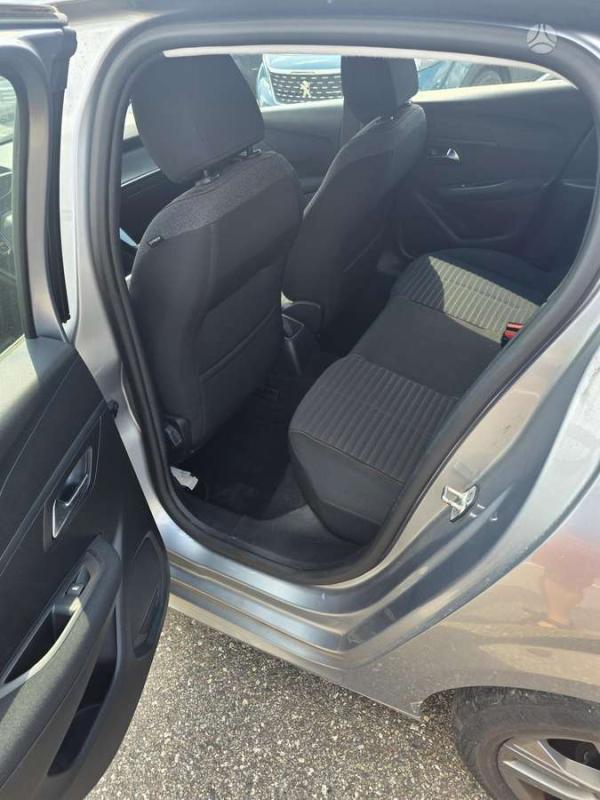 Grey Peugeot 208 2022 in Vilnius, with an engine capacity of 1.20 L and mileage of 111 thousand km for 8200 €, photo 9 on AUTOMOTO.COM.LV