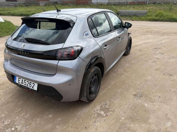Peugeot 208 2022 Kauņa vietnē Pelēks Peugeot 208 2022 Kauņa, ar dzinēja tilpumu 0.00 L un nobraukumu 59 tūkst. km par 5100 €, foto 6 vietnē AUTOMOTO.COM.LV