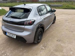 Grey Peugeot 208 2022 in Kaunas, with an engine capacity of 0.00 L and mileage of 59 thousand km for 5100 €, photo 6 on AUTOMOTO.COM.LV