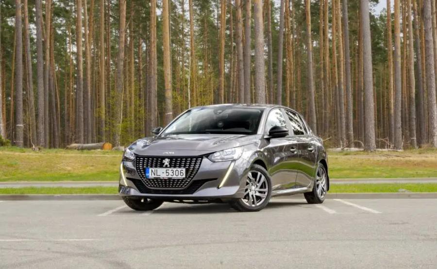 Pelēks Peugeot 208 2022 Rīga, ar dzinēja tilpumu 1.20 L un nobraukumu 86 tūkst. km par 10890 €, foto 1 vietnē AUTOMOTO.COM.LV