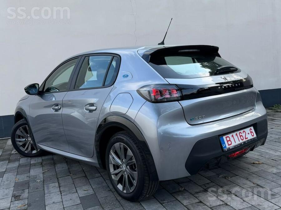 Pelēks Peugeot 208 2022 Rīga, ar dzinēja tilpumu 0.00 L un nobraukumu 33 tūkst. km par 16980 €, foto 5 vietnē AUTOMOTO.COM.LV