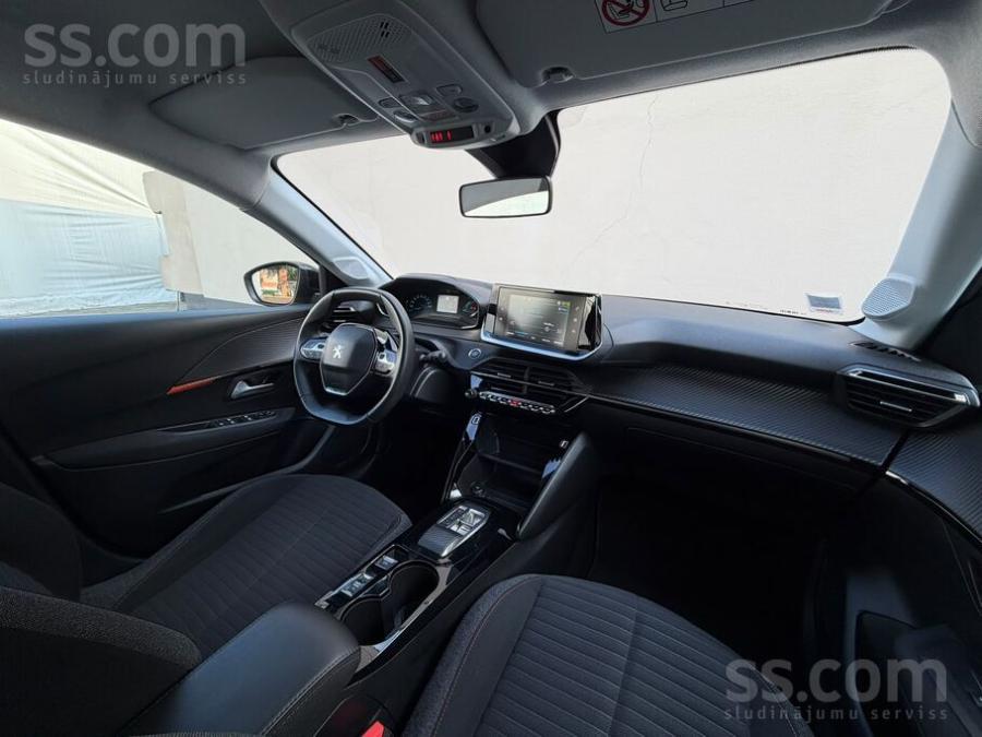 Pelēks Peugeot 208 2022 Rīga, ar dzinēja tilpumu 0.00 L un nobraukumu 33 tūkst. km par 16980 €, foto 14 vietnē AUTOMOTO.COM.LV