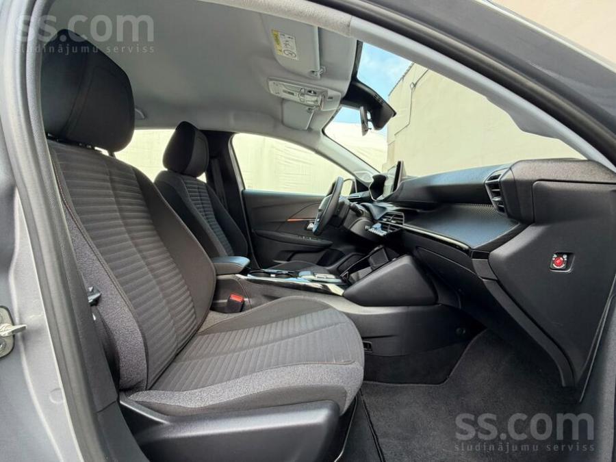 Pelēks Peugeot 208 2022 Rīga, ar dzinēja tilpumu 0.00 L un nobraukumu 33 tūkst. km par 16980 €, foto 16 vietnē AUTOMOTO.COM.LV
