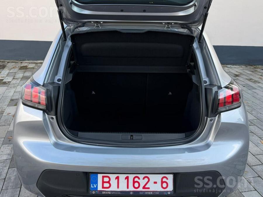 Pelēks Peugeot 208 2022 Rīga, ar dzinēja tilpumu 0.00 L un nobraukumu 33 tūkst. km par 16980 €, foto 21 vietnē AUTOMOTO.COM.LV