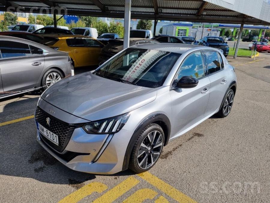 Grey Peugeot 208 2023 in Riga, with an engine capacity of 1.20 L and mileage of 50 thousand km for 13900 €, photo 1 on AUTOMOTO.COM.LV