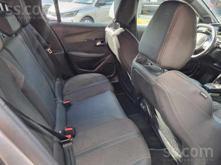 Grey Peugeot 208 2023 in Riga, with an engine capacity of 1.20 L and mileage of 50 thousand km for 13900 €, photo 10 on AUTOMOTO.COM.LV