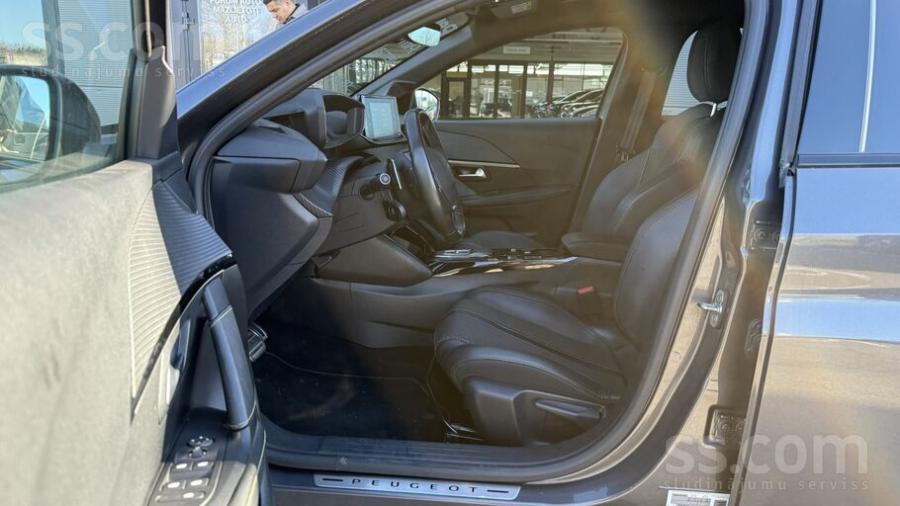 Grey Peugeot 208 2023 in Riga, with an engine capacity of 1.20 L and mileage of 53 thousand km for 14990 €, photo 10 on AUTOMOTO.COM.LV