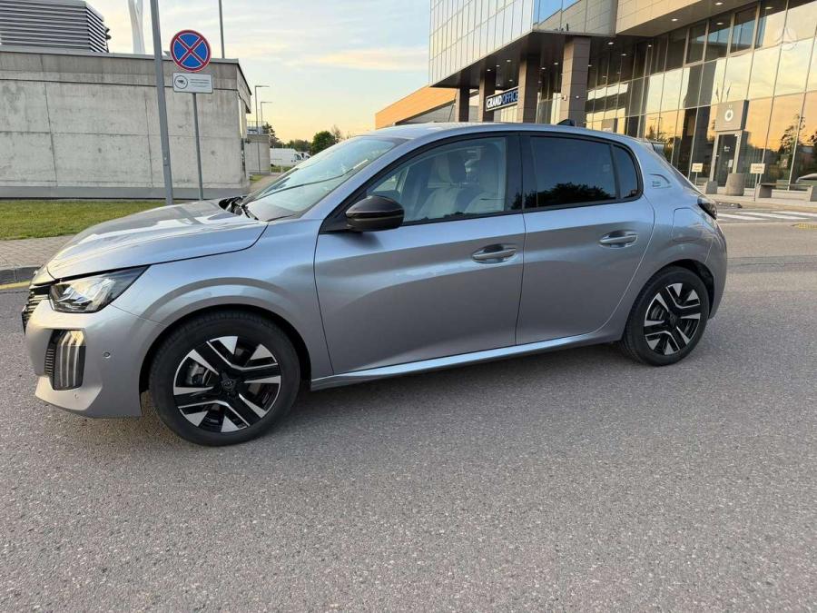 Grey Peugeot 208 2024 in Vilnius, with an engine capacity of 0.00 L and mileage of 8 thousand km for 18500 €, photo 5 on AUTOMOTO.COM.LV