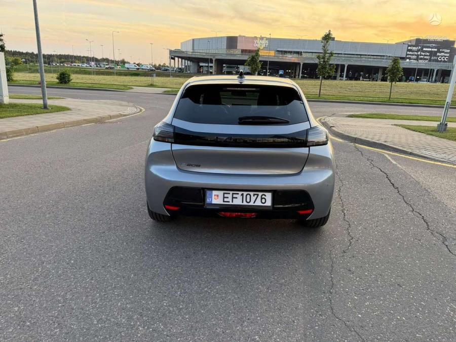 Grey Peugeot 208 2024 in Vilnius, with an engine capacity of 0.00 L and mileage of 8 thousand km for 18500 €, photo 9 on AUTOMOTO.COM.LV
