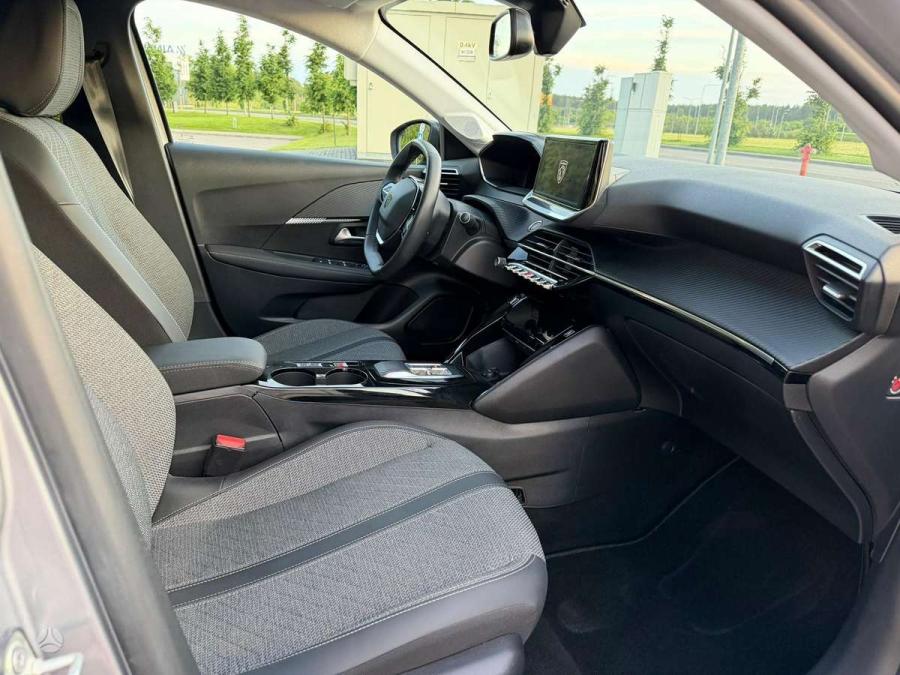 Grey Peugeot 208 2024 in Vilnius, with an engine capacity of 0.00 L and mileage of 8 thousand km for 18500 €, photo 16 on AUTOMOTO.COM.LV