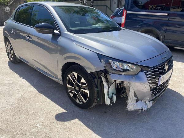 Grey Peugeot 208 2024 in Taurage, with an engine capacity of 1.20 L and mileage of 25 thousand km for 6200 €, photo 4 on AUTOMOTO.COM.LV