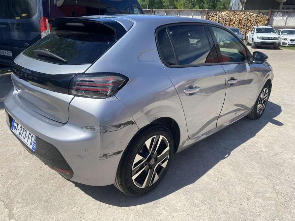 Grey Peugeot 208 2024 in Taurage, with an engine capacity of 1.20 L and mileage of 25 thousand km for 6200 €, photo 5 on AUTOMOTO.COM.LV