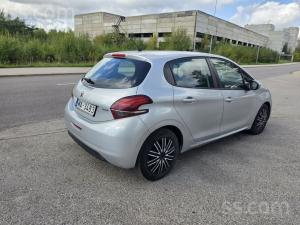 Pelēks Peugeot 208 2015 Daugavpils, ar dzinēja tilpumu 1.60 L un nobraukumu 257 tūkst. km par 1850 €, foto 4 vietnē AUTOMOTO.COM.LV
