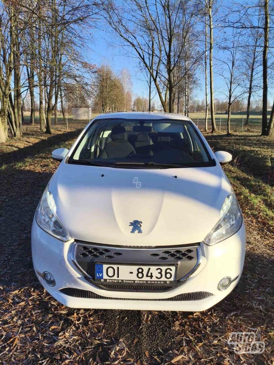 Peugeot 208 2012 Marijampole, ar dzinēja tilpumu 1.40 L un nobraukumu 99 tūkst. km par 4999 €, foto 5 vietnē AUTOMOTO.COM.LV