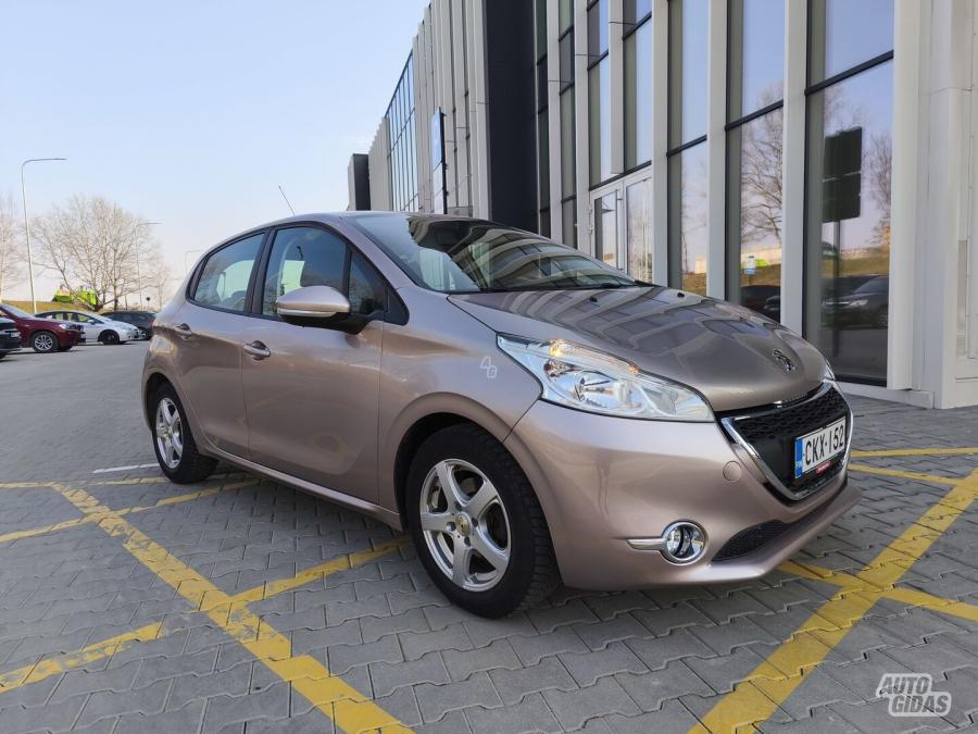 Peugeot 208 2012 Viļņa, ar dzinēja tilpumu 1.20 L un nobraukumu 170 tūkst. km par 3450 €, foto 1 vietnē AUTOMOTO.COM.LV