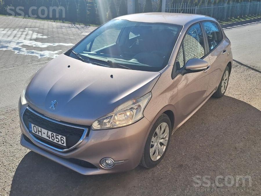 Peugeot 208 2012 Valka, ar dzinēja tilpumu 1.20 L un nobraukumu 164 tūkst. km par 3200 €, foto 3 vietnē AUTOMOTO.COM.LV