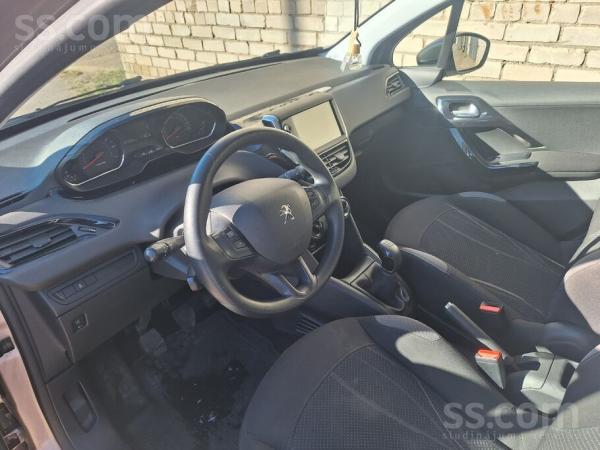 Peugeot 208 2012 Valka, ar dzinēja tilpumu 1.20 L un nobraukumu 164 tūkst. km par 3200 €, foto 9 vietnē AUTOMOTO.COM.LV