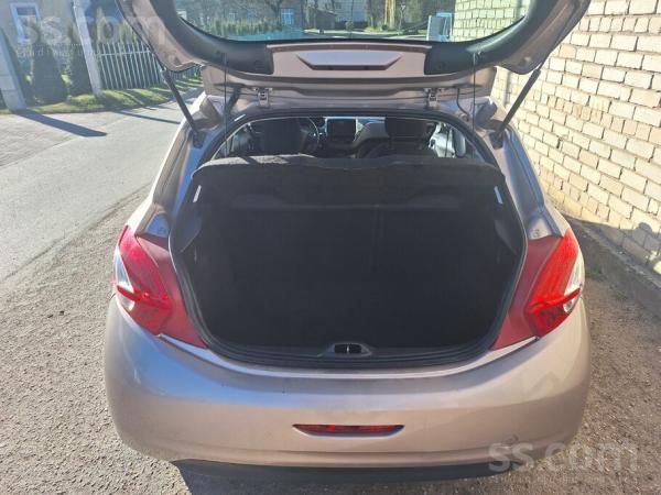 Peugeot 208 2012 Valka, ar dzinēja tilpumu 1.20 L un nobraukumu 164 tūkst. km par 3200 €, foto 10 vietnē AUTOMOTO.COM.LV