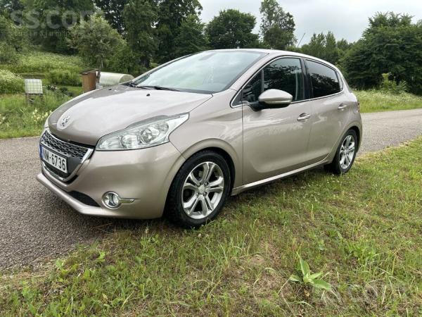 Peugeot 208 2012 in Rezekne, with an engine capacity of 1.60 L and mileage of 277 thousand km for 3550 €, photo 1 on AUTOMOTO.COM.LV