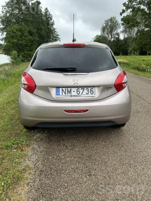 Peugeot 208 2012 in Rezekne, with an engine capacity of 1.60 L and mileage of 277 thousand km for 3550 €, photo 8 on AUTOMOTO.COM.LV