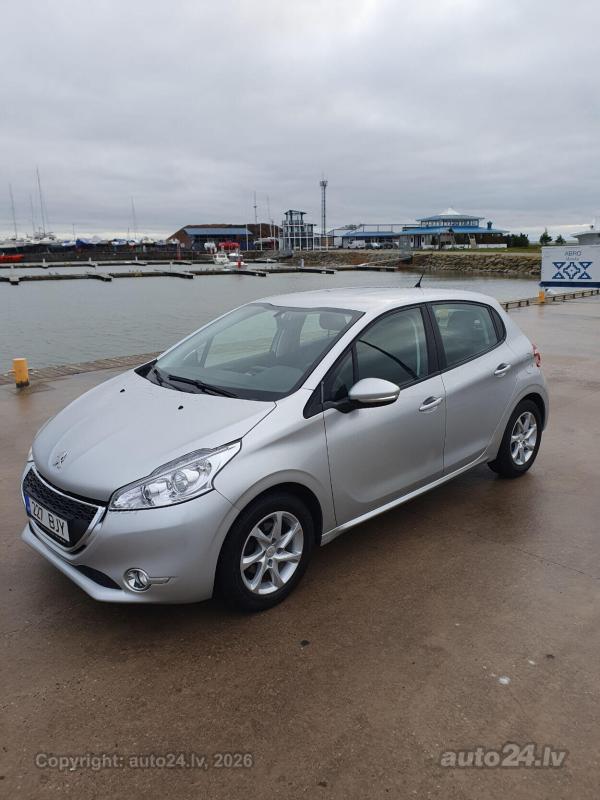 Peugeot 208 2013 in Kuressaare, with an engine capacity of 1.20 L and mileage of 214 thousand km for 3790 €, photo 1 on AUTOMOTO.COM.LV