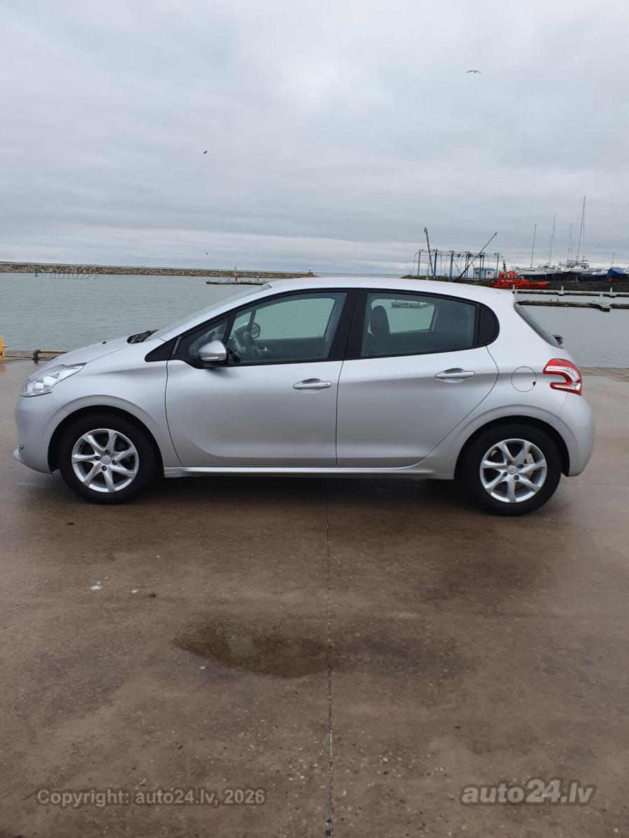 Peugeot 208 2013 Kuresāre, ar dzinēja tilpumu 1.20 L un nobraukumu 214 tūkst. km par 3790 €, foto 3 vietnē AUTOMOTO.COM.LV