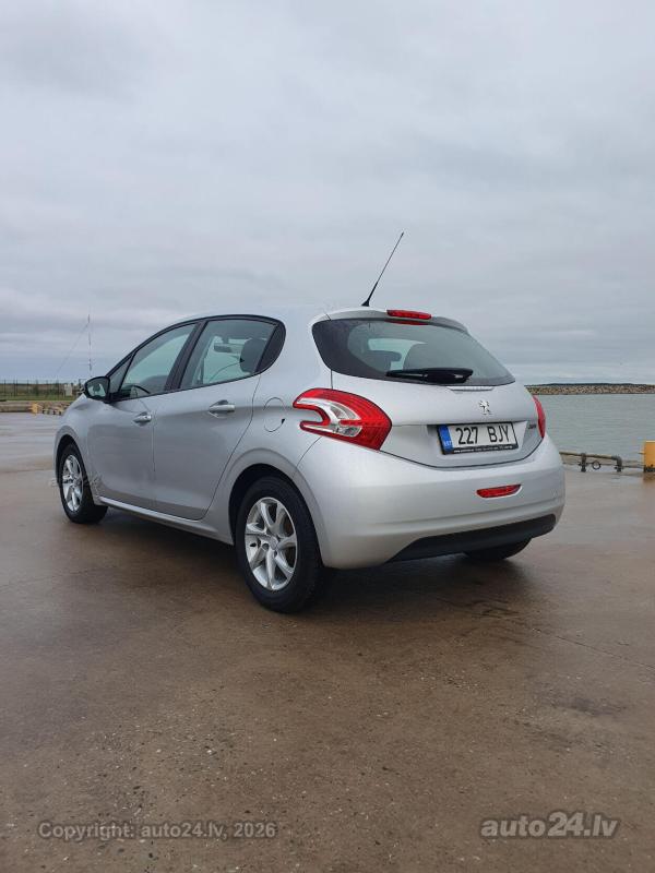 Peugeot 208 2013 in Kuressaare, with an engine capacity of 1.20 L and mileage of 214 thousand km for 3790 €, photo 4 on AUTOMOTO.COM.LV