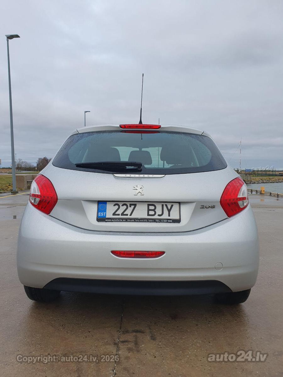 Peugeot 208 2013 Kuresāre, ar dzinēja tilpumu 1.20 L un nobraukumu 214 tūkst. km par 3790 €, foto 5 vietnē AUTOMOTO.COM.LV